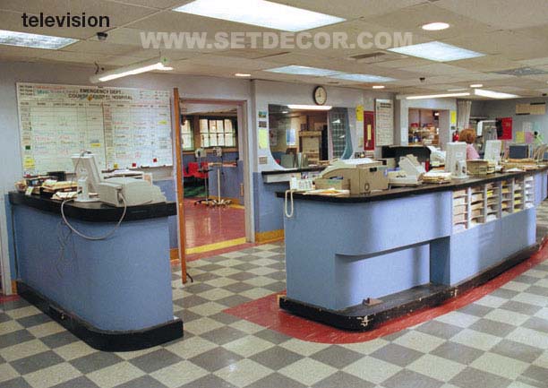 Set Decor / TV Decor Features: ER