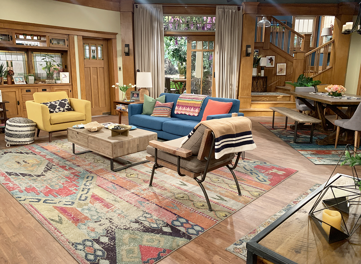 THE NEIGHBORHOOD, Season 6 | Set Decorator Ron Olsen SDSA