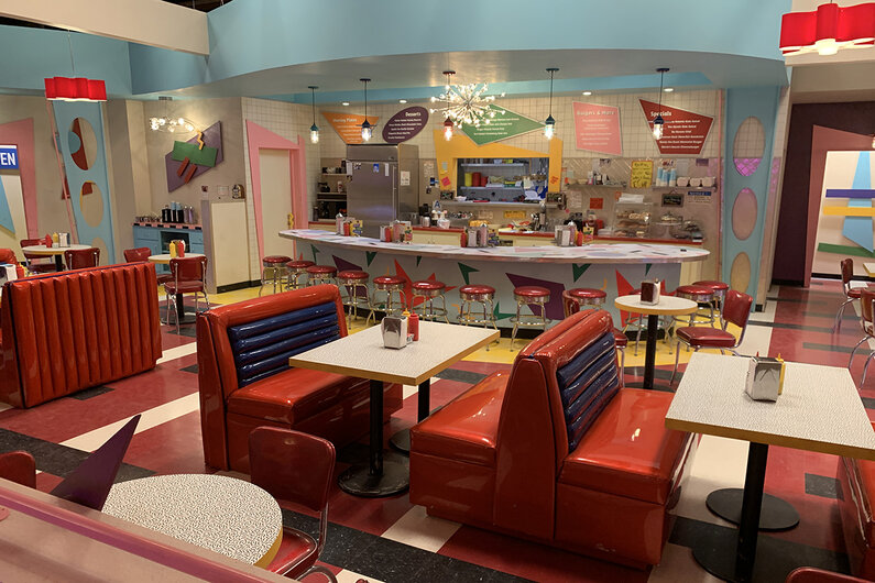 Set Decoration On The All New Saved By The Bell On Nbcs New Streamer Peacock