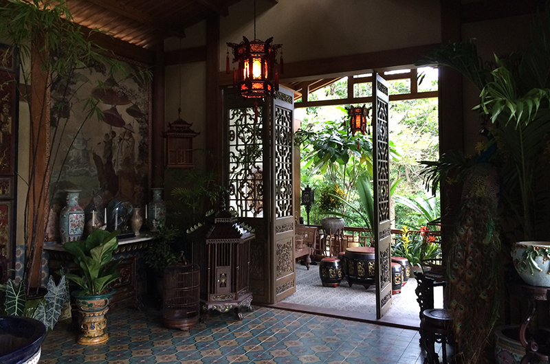 Set Decor / Film Decor Features: CRAZY RICH ASIANS