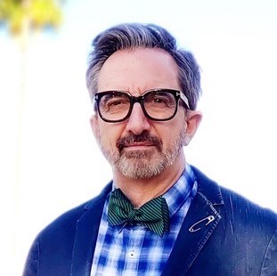 Press and News: Peter Gurski designs star home