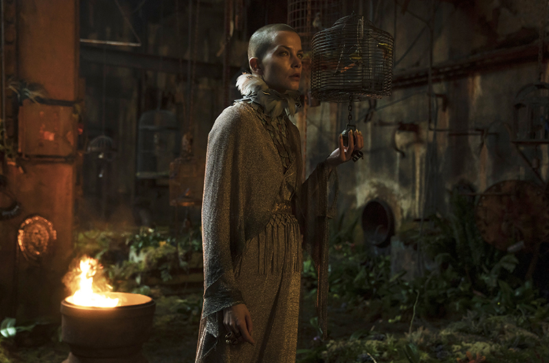 sandy walker set decorator