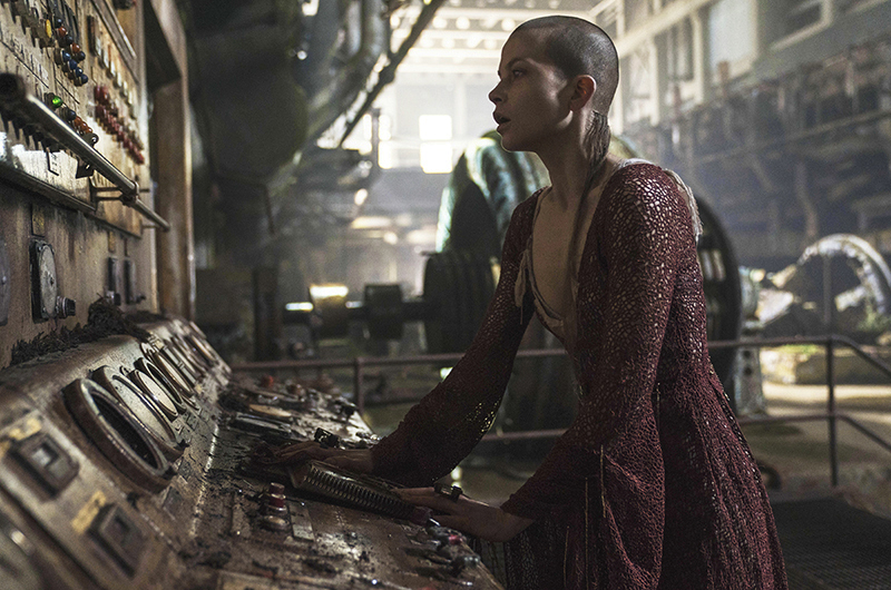 sandy walker set decorator